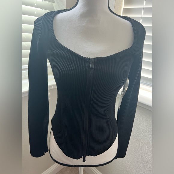 Good American | Tops | Good American Zip Front Top Ribbed | Poshmark